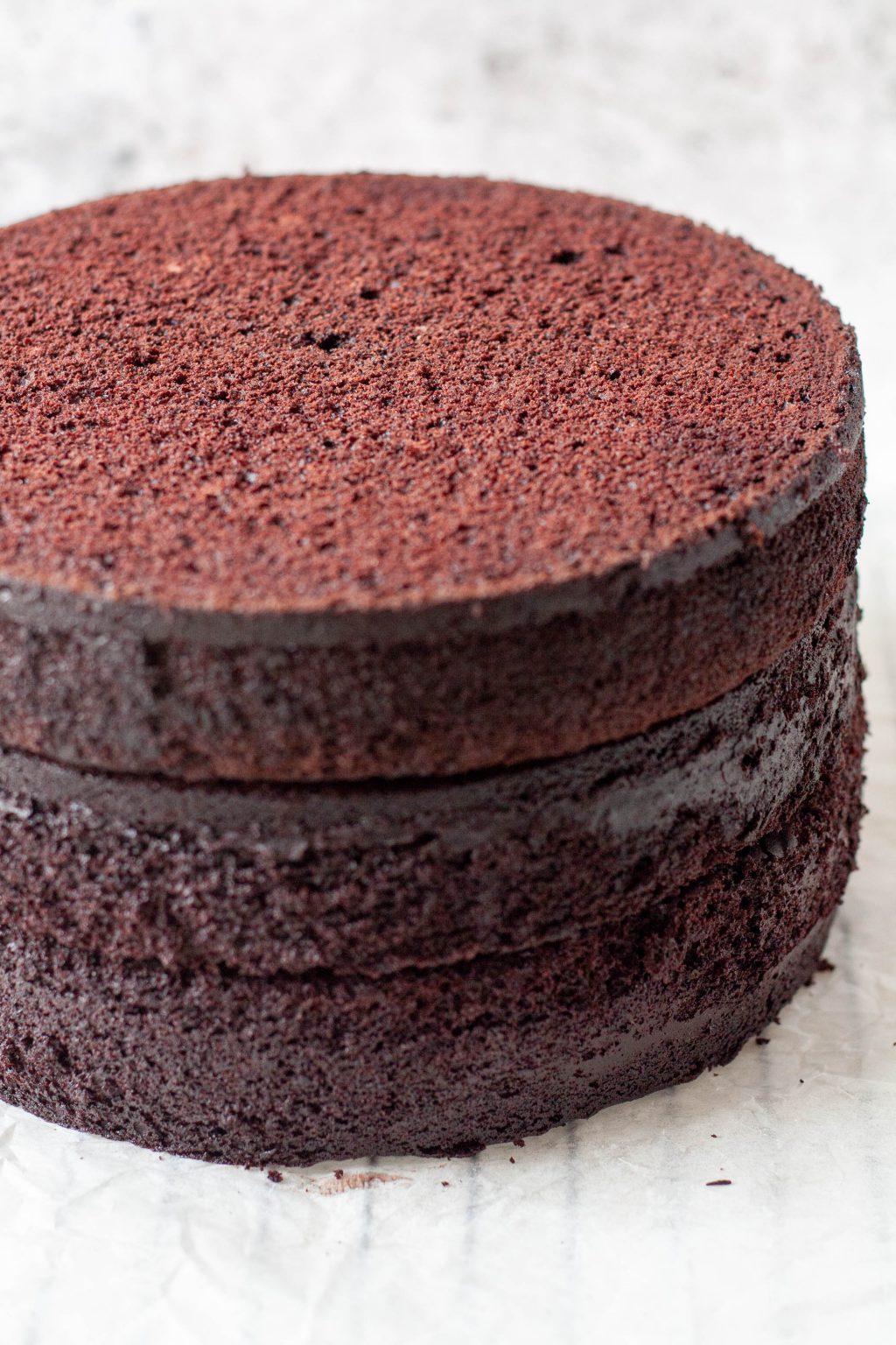 Sturdy Yet Moist and Fluffy Chocolate Cake | bakeologie