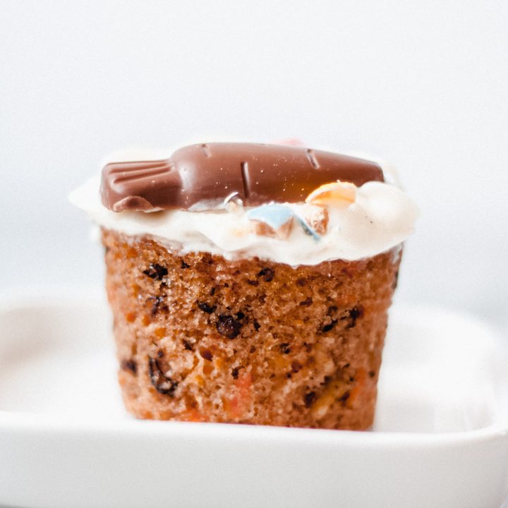 Mini Carrot Cake Cups | bakeologie