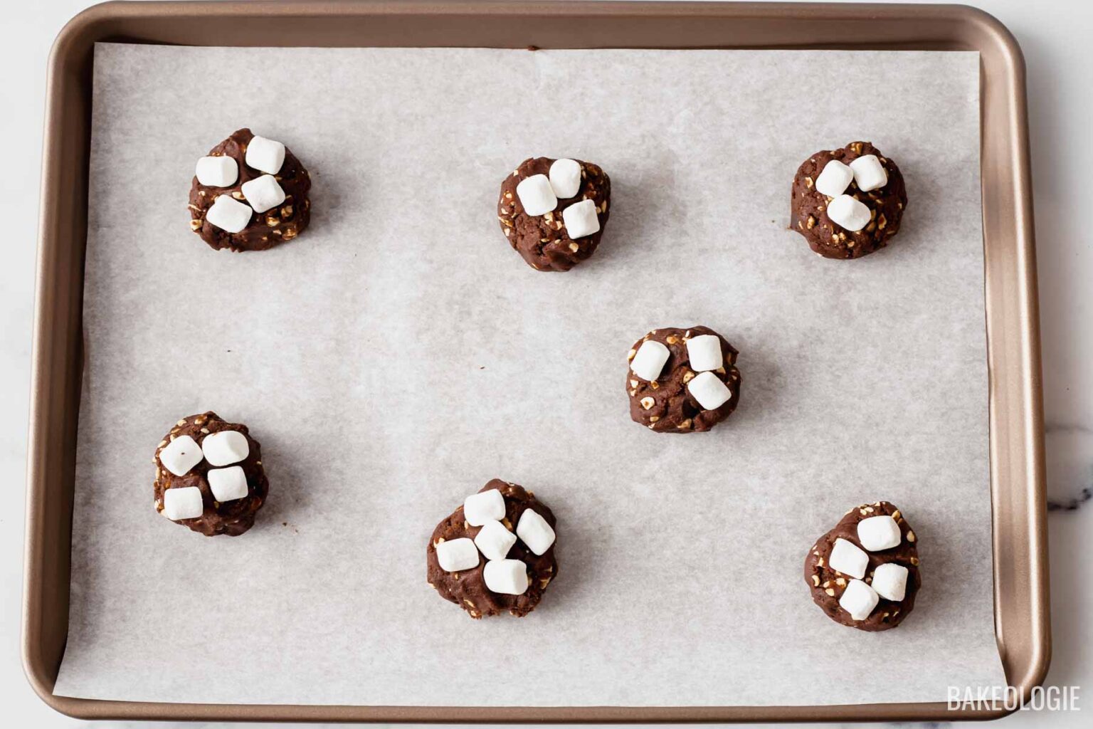Rocky Road Cookies | bakeologie