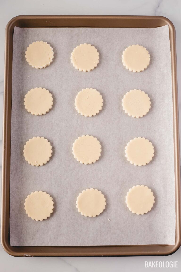 Easy Shortbread Cookies -Two Ways | bakeologie