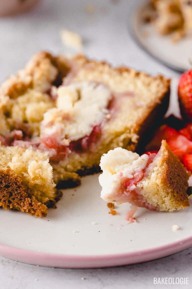 Strawberry Cheesecake Loaf Cake | bakeologie