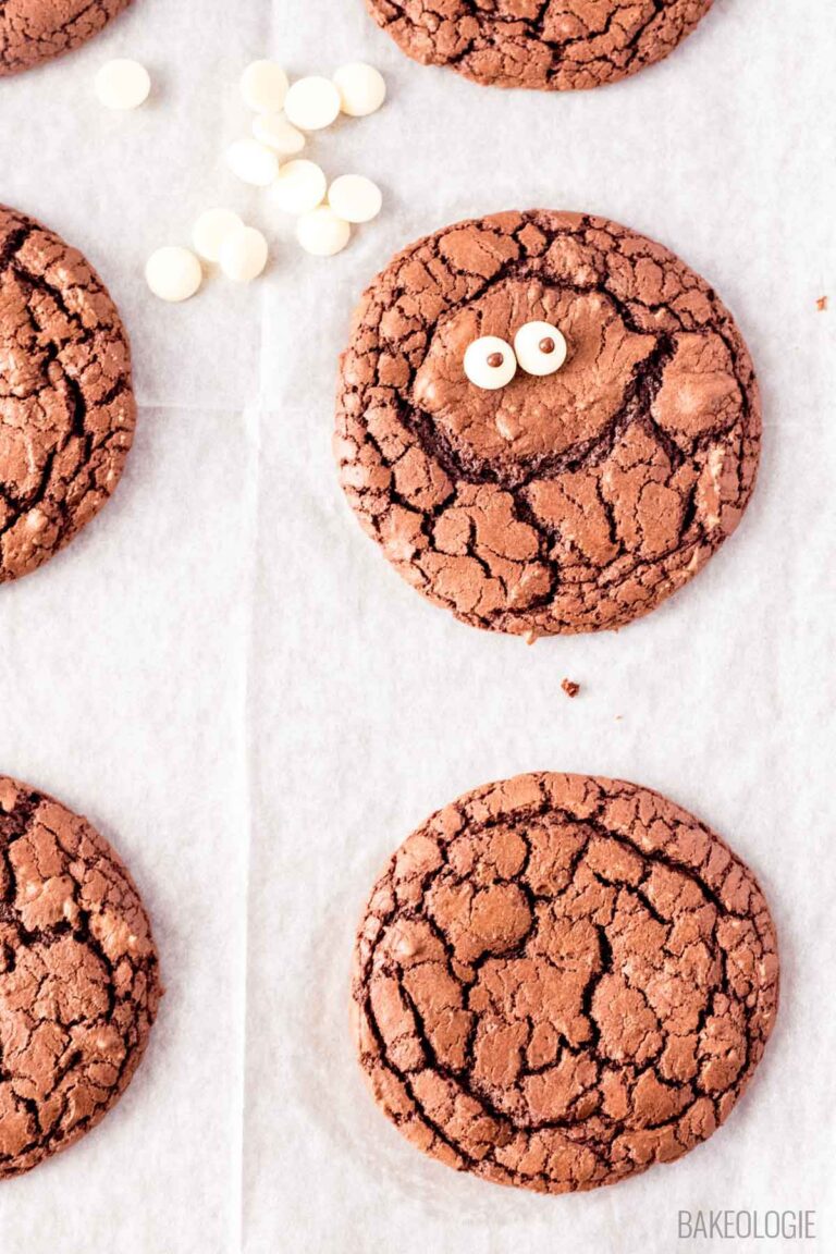 Brownie Cookies (aka Brookies) | bakeologie